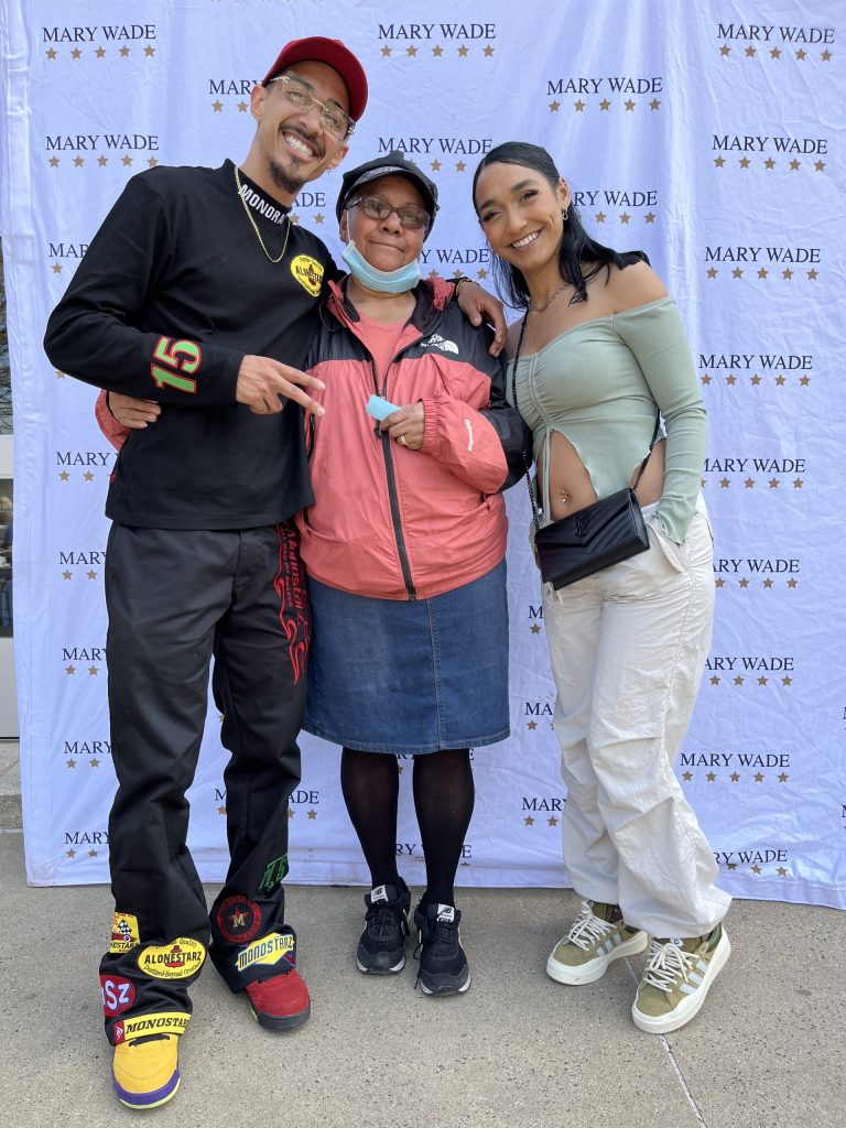 Photo Gallery - MARY WADE